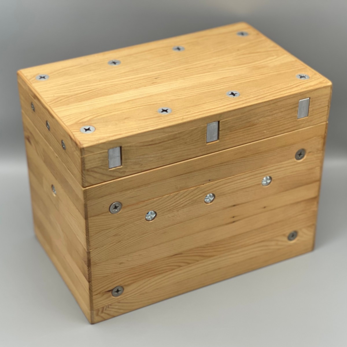 Lost All Over: Red Herring Box by Doog – Puzzle Ramblings